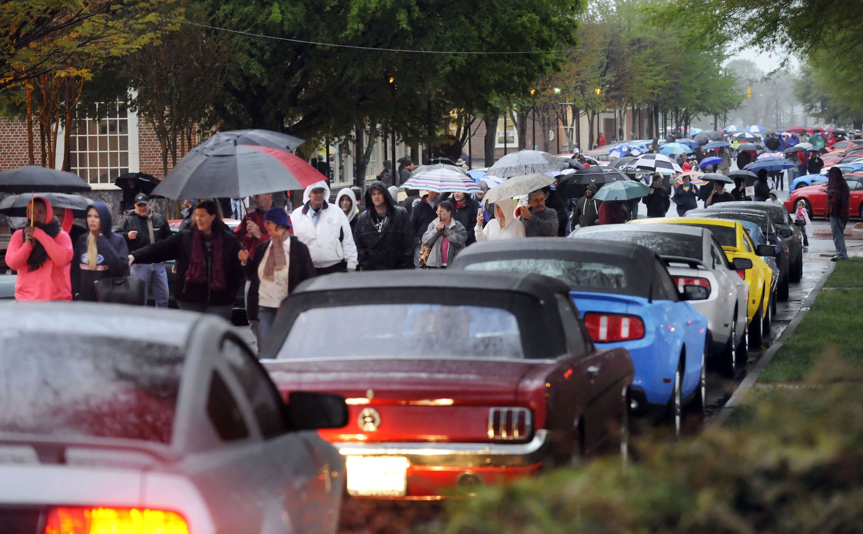 Record-breaking crowd of Mustangs descends on Kannapolis | Salisbury Post