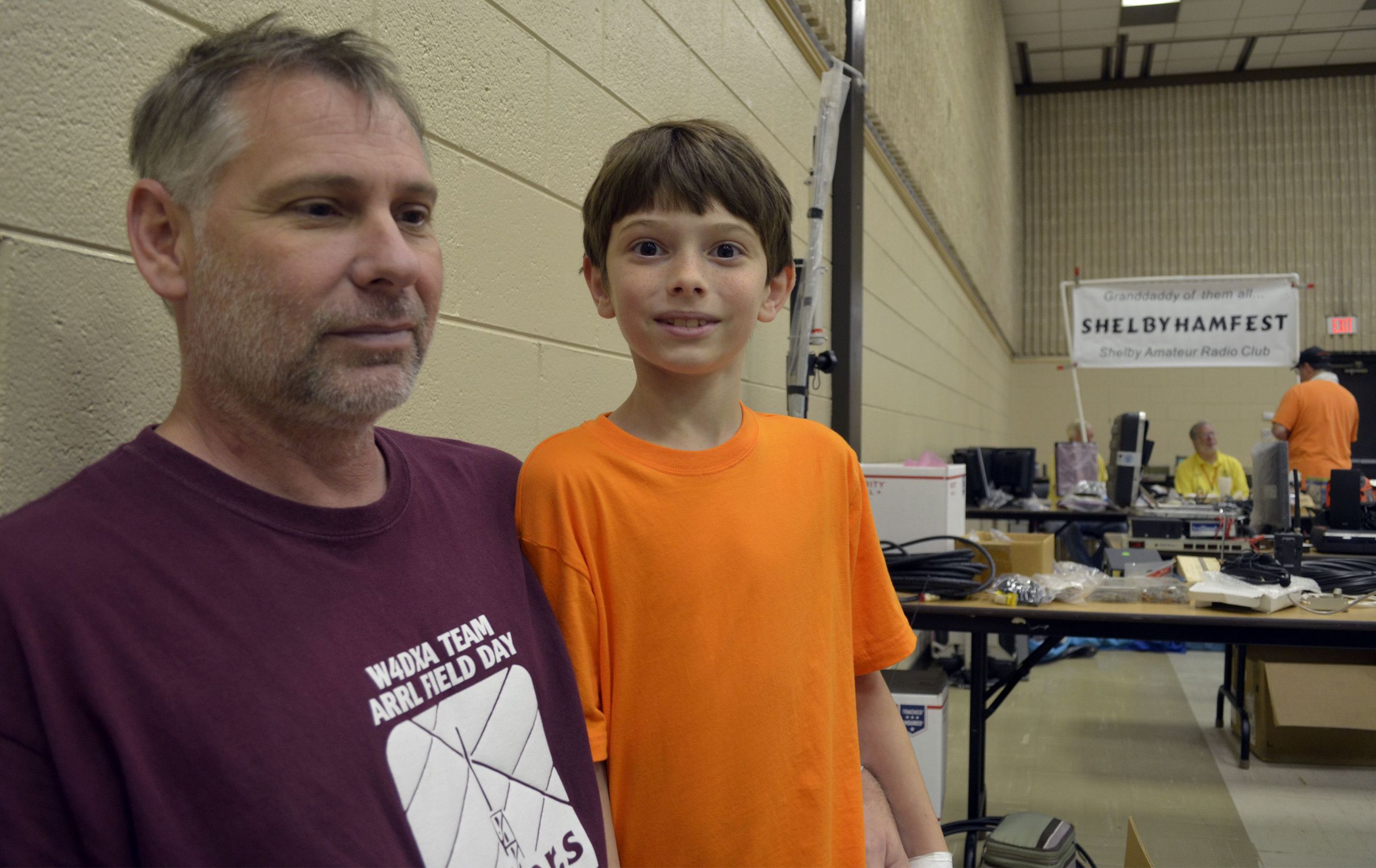 Amateur radio, electronics enthusiasts abound at Firecracker Hamfest ...