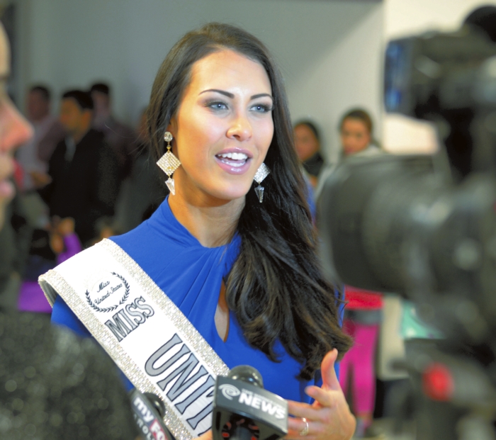 Elizabeth Safrit, newly-crowned Miss World Americas, campaigns for ...