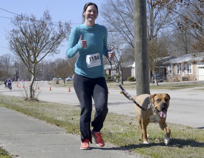 Just "Fur Fun": Two- and four-legged runners raise money for new dog ...
