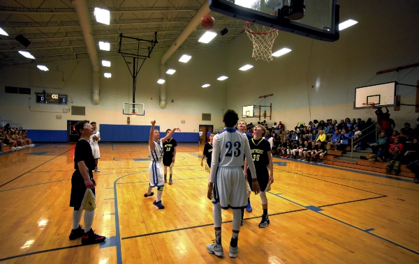 Slam dunk: North Rowan Middle student starts off game | Salisbury Post