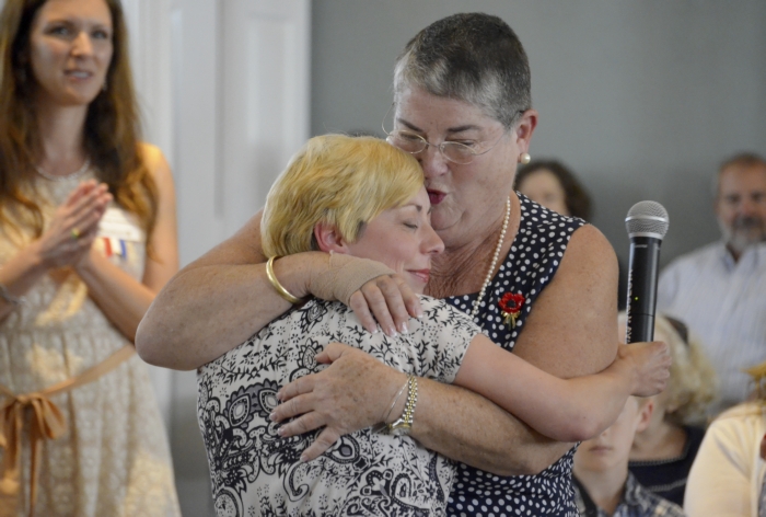 Kaye Brown Hirst gets an affectionate farewell as museum director ...