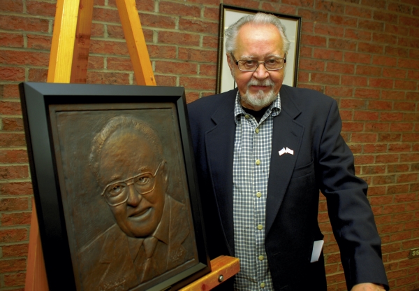 Toth donates sculptured relief of benefactor Rufty to senior center ...