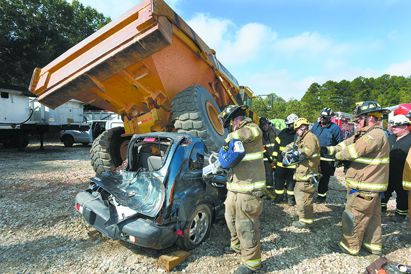 Rowan Rescue Squad conducts heavy lifting training | Salisbury Post