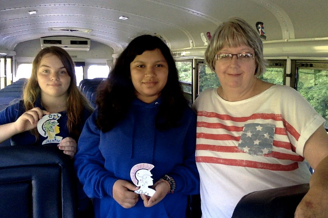 Knox Middle School students create bus name tags | Salisbury Post