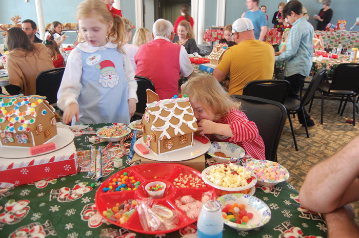 Icing, teamwork keep Rowan Museum gingerbread tradition alive | Salisbury Post