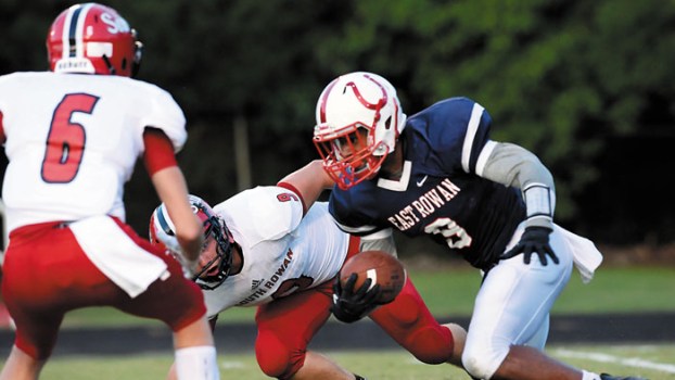 Prep Football: Mustangs romp relentlessly and efficiently - Salisbury ...