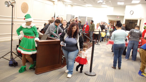 Santa, Grinch come calling at Salisbury City Hall - Salisbury Post ...