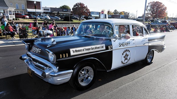 Southern Rowan Christmas Parade delivers its hometown feel - Salisbury ...