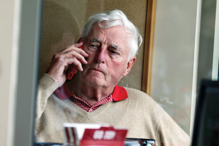 Bob Knight makes first return trip to Indiana campus since firing in ...