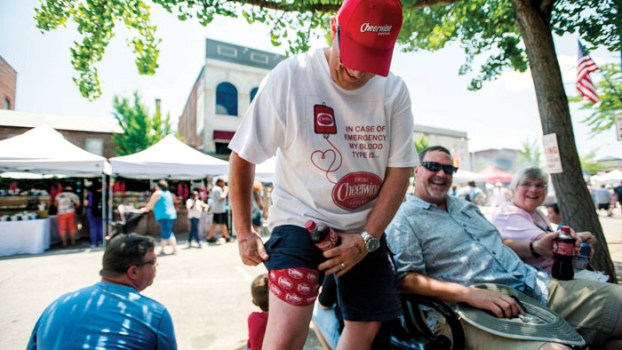Sparkling red: Cheerwine Festival gives downtown a 'pop'-ulation ...