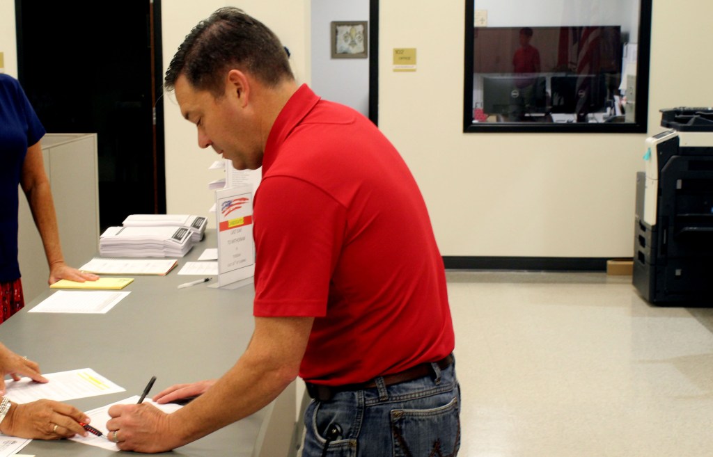 11 candidates file for municipal office on first day - Salisbury Post ...