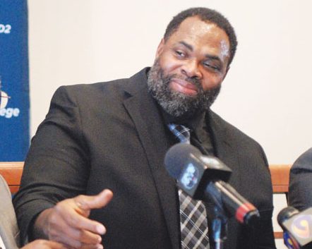 Sean Gilbert named new Livingstone football coach | Salisbury Post