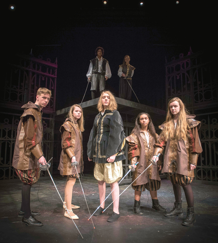 PPT youth learn sword fighting to reenact Shakespeare’s classic tragedy ...