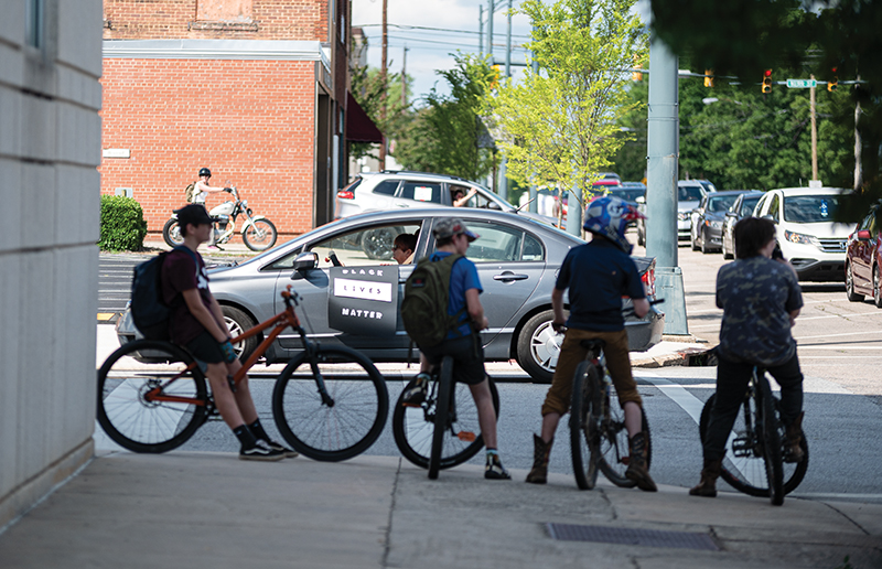 ‘Say their names’ protest fills downtown with car horns, draws ...