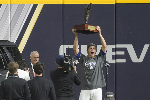 Kannapolis’ Seager named World Series MVP as his infield grounder ...