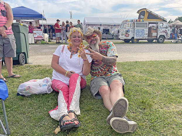 Thousands of locals, out-of-towners gather for a groovy time at annual ...