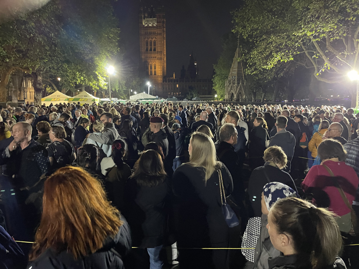 Larry Efird: It’s all about the queue — and the queen | Salisbury Post