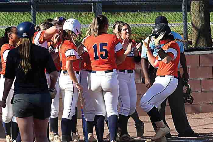 Photo gallery: Lonna leads the way — Addison helps Carson knock off ...