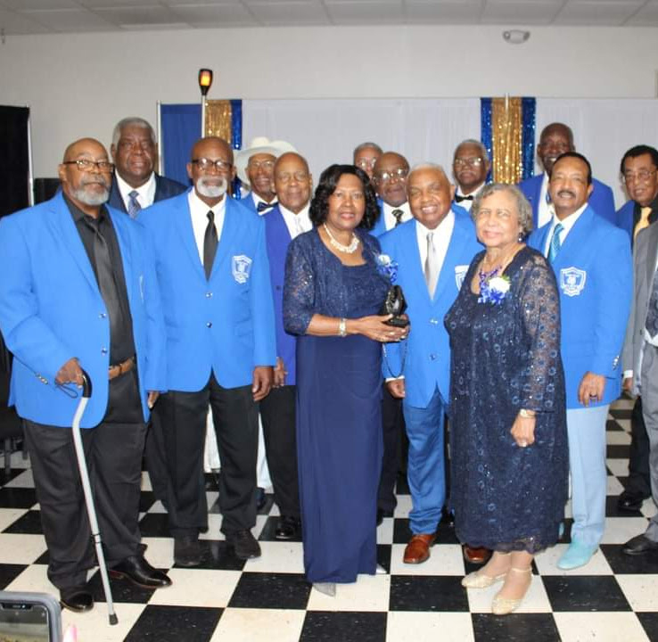 Dunbar School Alumni Association Inc. inducts latest class into Sports ...