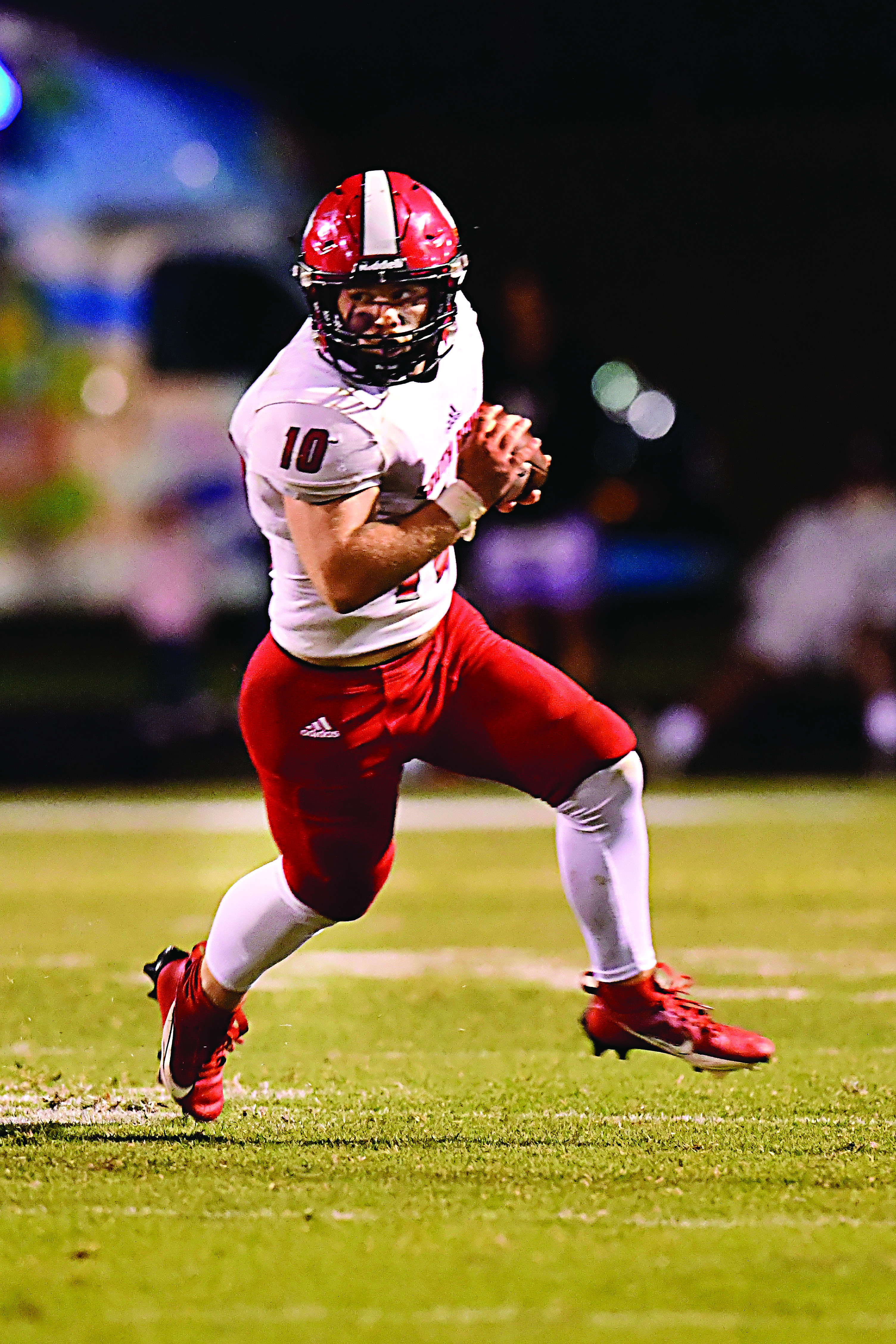 High school football: Richards rolls, as Raiders win homecoming game ...