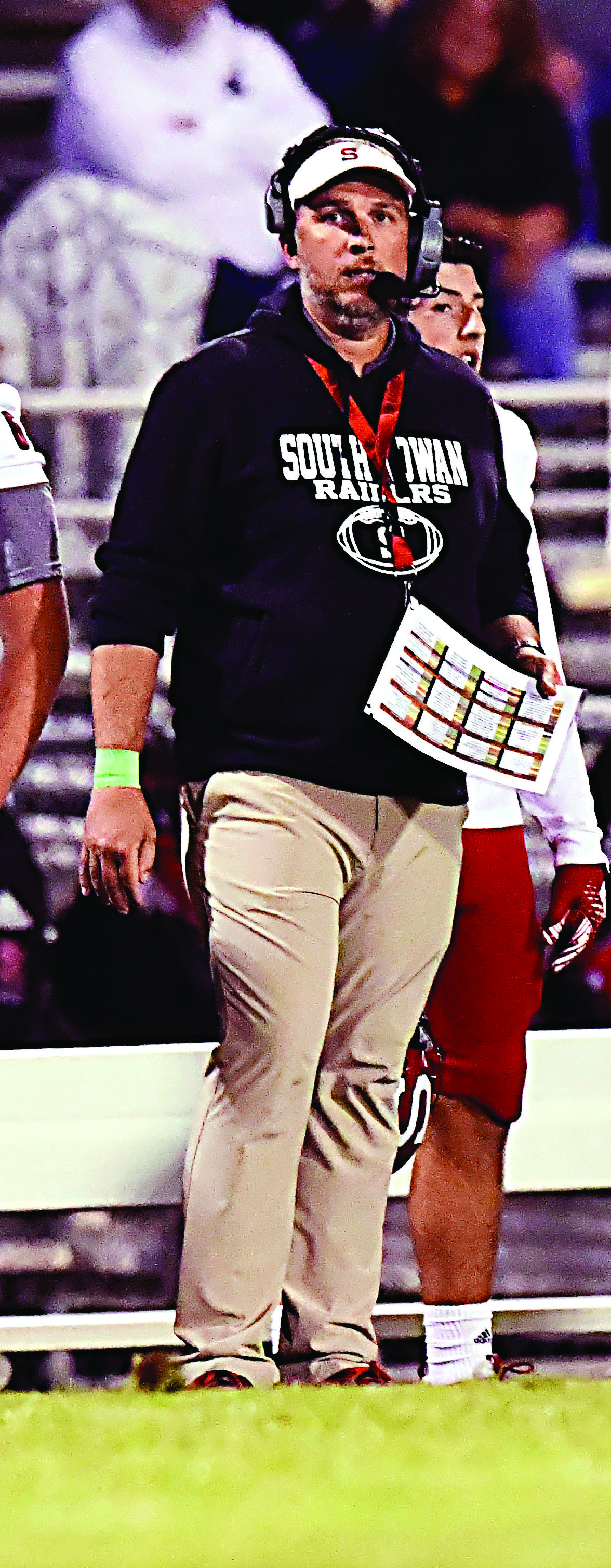 High school football: Raiders chewed by unbeaten Bulldogs | Salisbury Post