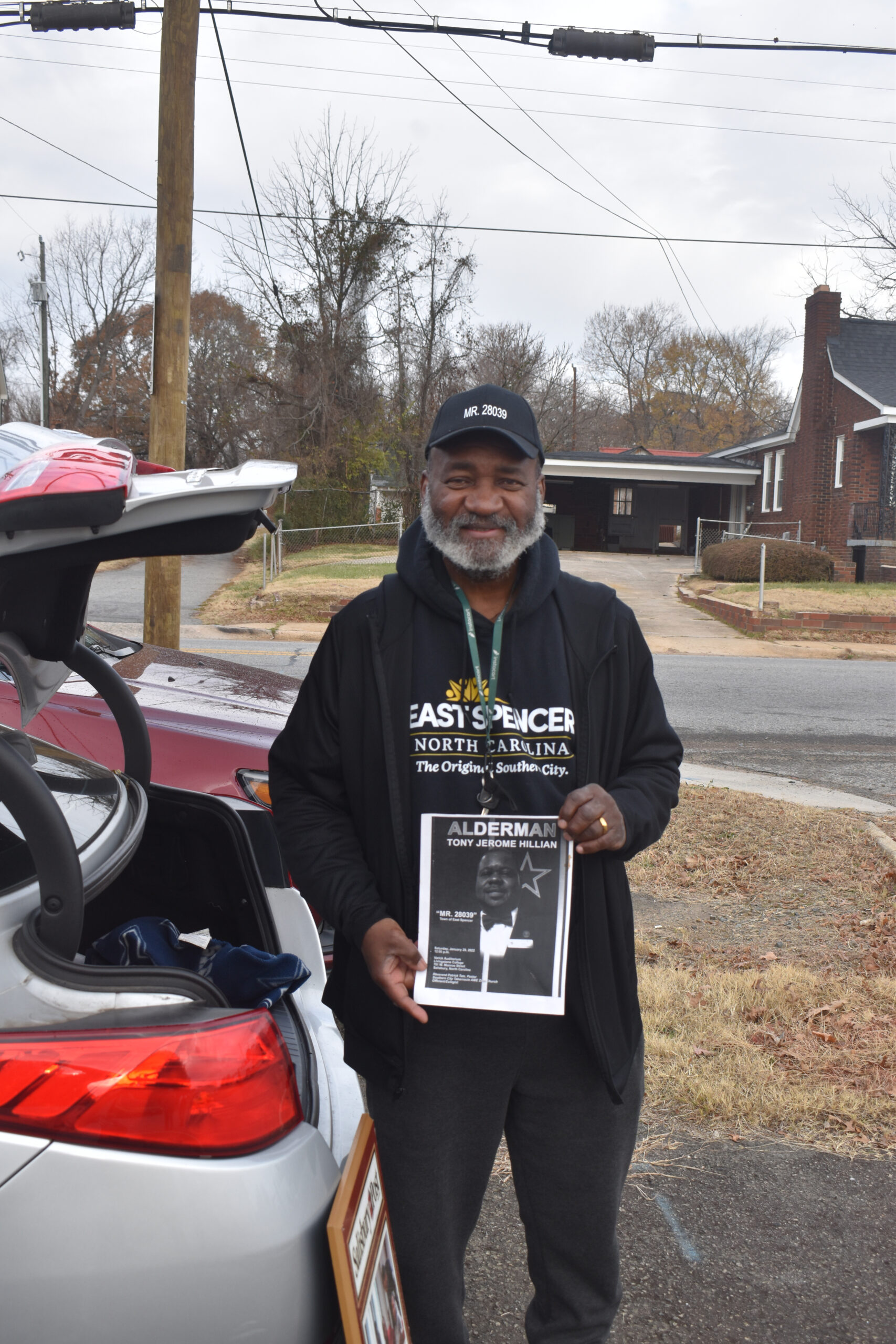 East Spencer unveils new road signs for Hillian Road | Salisbury Post