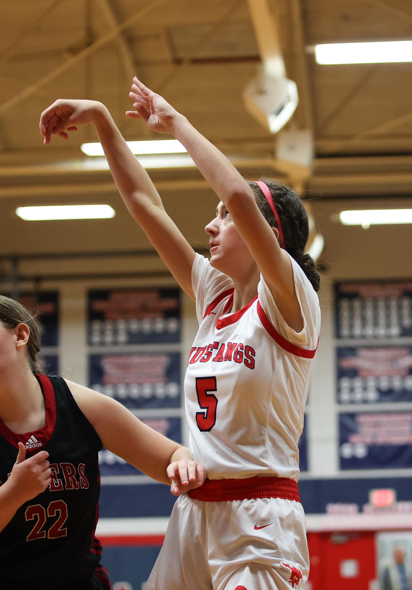 High school girls basketball roundup: Mustangs, Raiders, Hornets roll ...