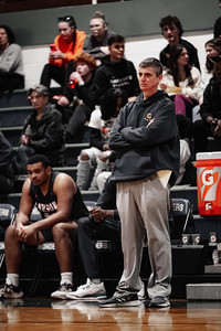 High school boys basketball: Perry scores 33 in Carson win at North ...