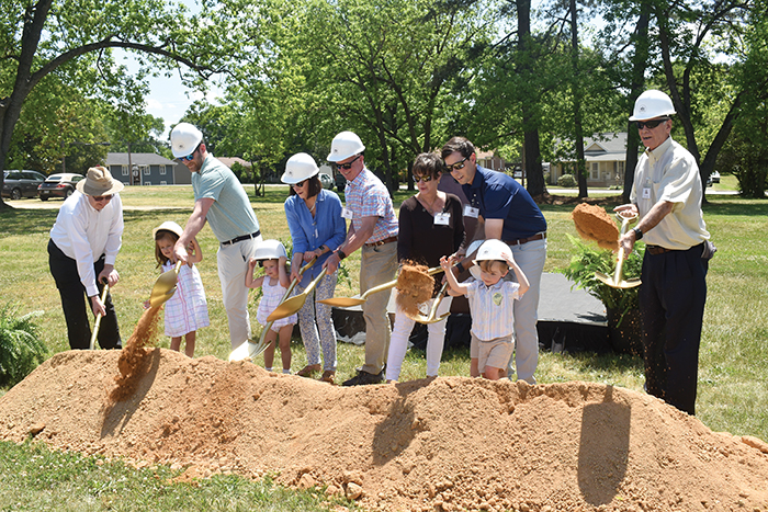 ‘Our father’s dream’ — Linn family, Landis officials break ground on ...