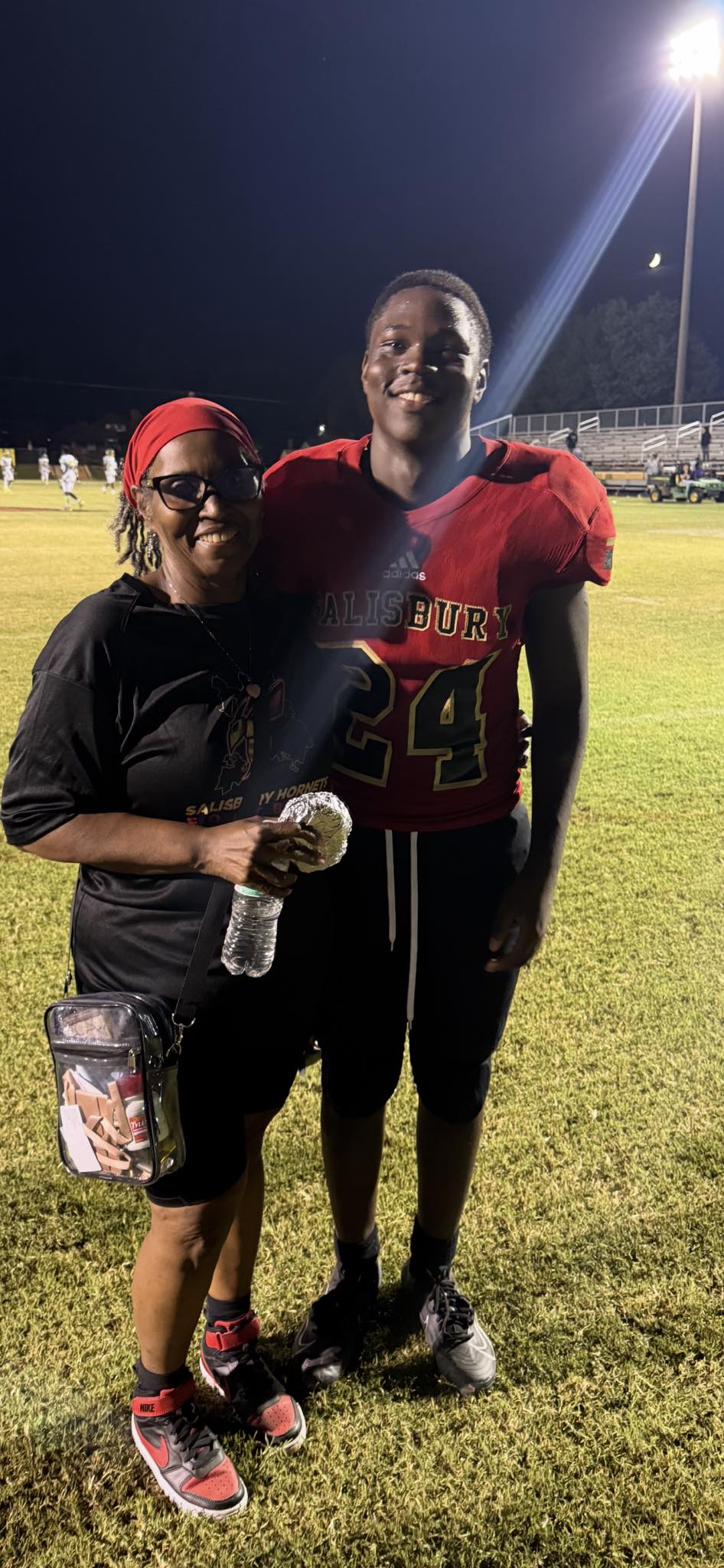 High school football: Hornets, Raiders, Mustangs, Cougars, Wonders win ...